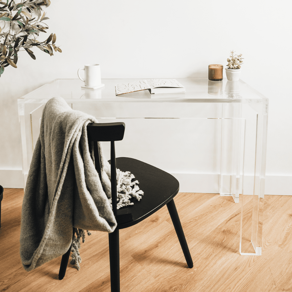 Shop Acrylic Desks - High Quality Clear Acrylic (Perspex) Desks